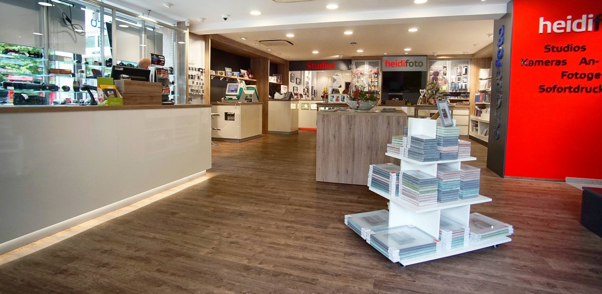 über HEIDI-FOTO - Heidi-Foto München